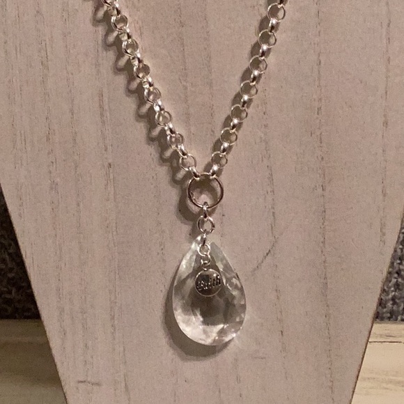 Shellymic Jewelry | Jewelry | Vintage Crystal Teardrop Necklace | Poshmark